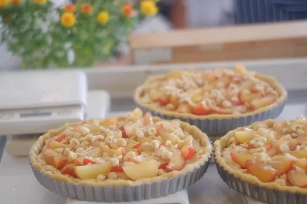 東京巷弄人氣烘焙店「Sunday Bake Shop」：一週只營業三天、品嚐季節限定燒菓子 | ShoppingDesign