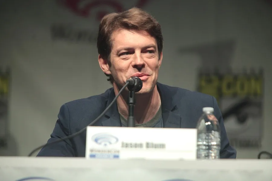 45 萬成本，拍出票房 60 億的電影！好萊塢金牌製片 Jason Blum 憑什麼？|經理人
