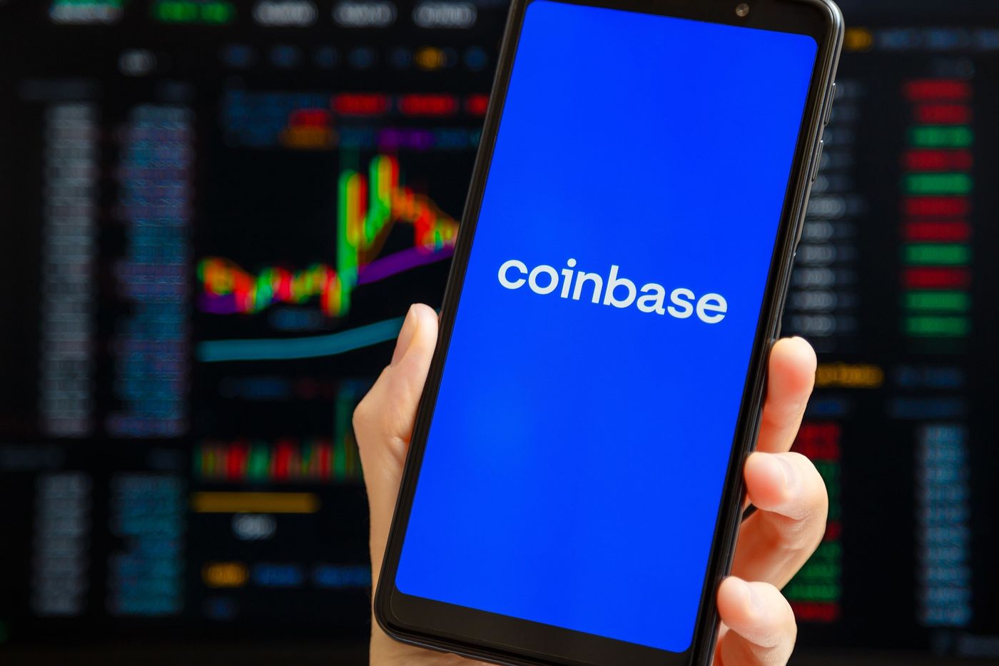 【圖解】coinbase營收暴跌、用戶數也流失，發生什麼事？監管問題是未爆彈？｜web3
