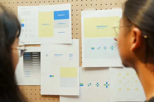 設計讓健康補給成為輕鬆概念！沿岸製作打造全家便利商店 FamiCare 保健品品牌全新視覺 | ShoppingDesign