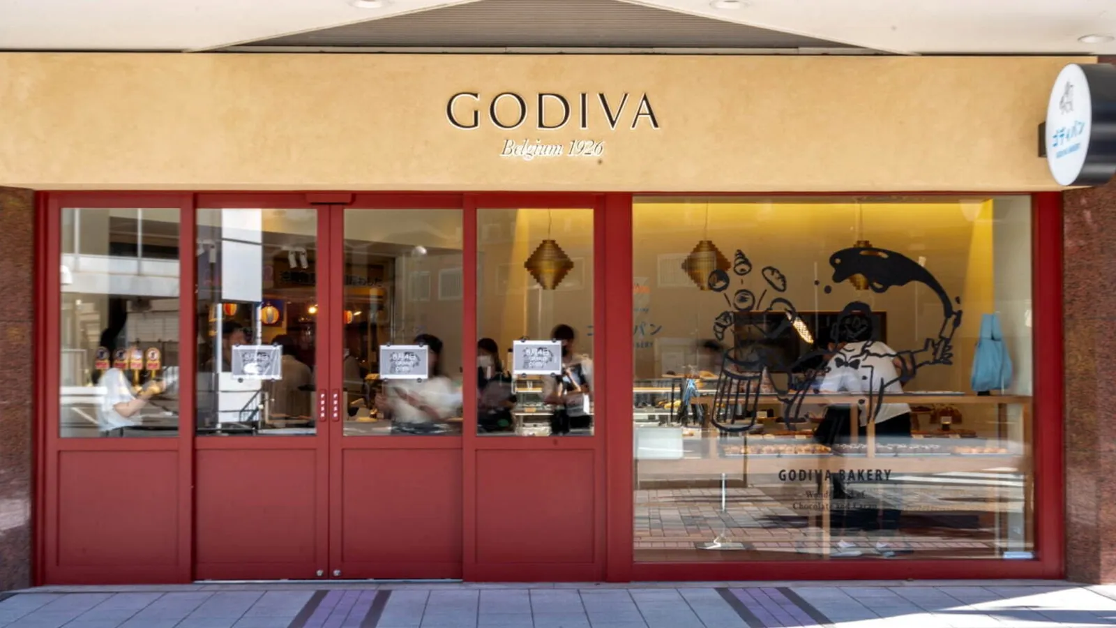 GODIVA 開了麵包店！全球首間「GODIVA Bakery」插旗東京有樂町：開賣螺雷胖等 28 種麵包 | ShoppingDesign