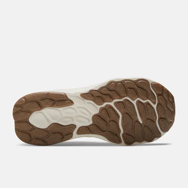 「藍瓶咖啡」跨界聯名！攜手 New Balance 推慢跑鞋：主打環保材質、亮點在鞋跟藍瓶設計 | ShoppingDesign