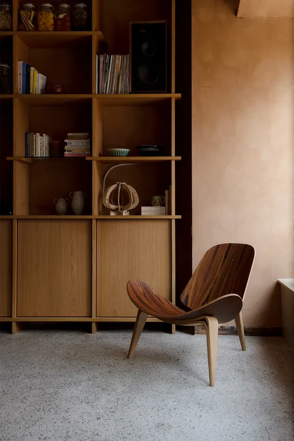 丹麥 CH07 Shell Chair 六十週年限定版——以玫瑰木、橡木再現 Hans J. Wegner 經典 | ShoppingDesign