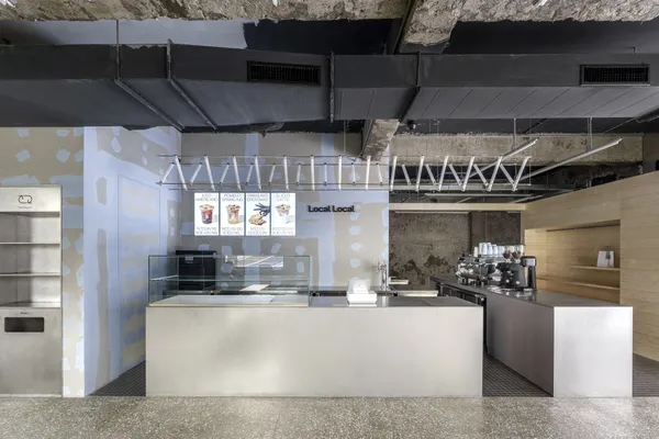 新店咖啡廳「Local Local」開幕！Local Remote 全新餐飲品牌，空間設計、5 款特調一次看 | ShoppingDesign