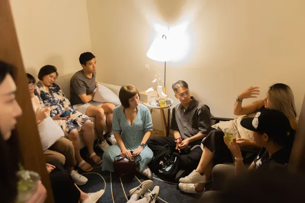 療癒系心身診所、百萬人瘋傳心測！FarHugs 遠距抱抱玩轉空間與體驗設計，讓心理議題自然走入大眾視野 | ShoppingDesign