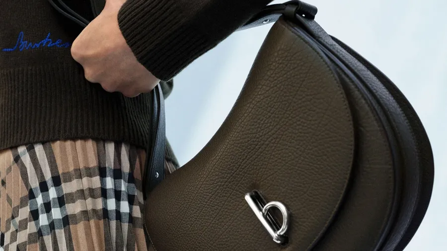揮別 LV、BURBERRY！中國「平替風」爆紅，奢侈品完了？｜經理人八分生活