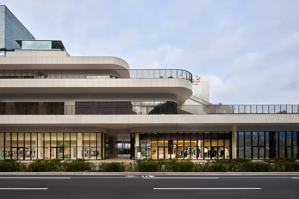 Kith Osaka 旗艦店開幕！5 大亮點一覽，獨家聯名系列、特調冰淇淋加上精緻空間設計 | ShoppingDesign