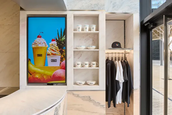 Kith Osaka 旗艦店開幕！5 大亮點一覽，獨家聯名系列、特調冰淇淋加上精緻空間設計 | ShoppingDesign